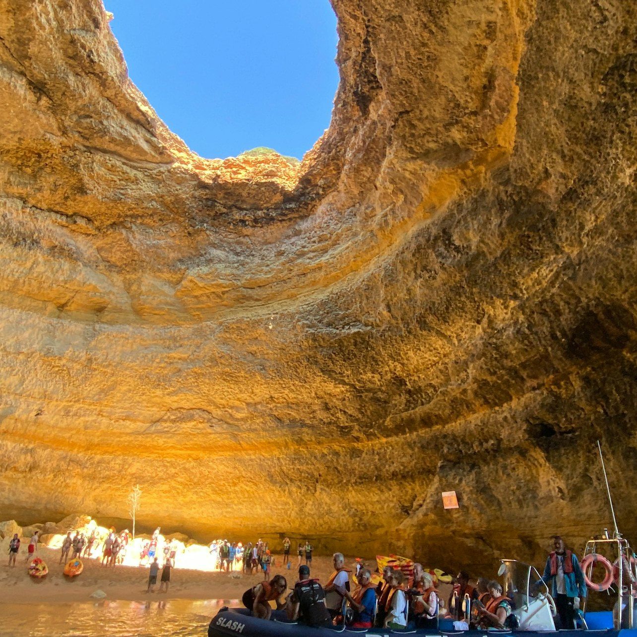 Tickets to Benagil Cave: Boat Tour from Lagos 2026 - Tickete